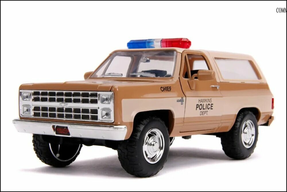 Jada Toys Stranger Things Модель Машинки 1:24 1980 Chevy K5 Blazer W/Badge.