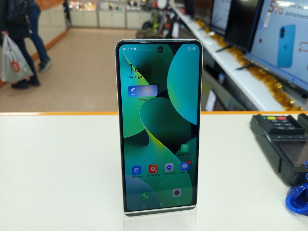 Смартфон TECNO Spark 10 Pro 4/128 ГБ, Dual nano SIM, pearl white(Б/У)Уценка.