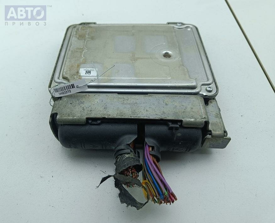 Блок управления двигателем (ДВС) Volkswagen Passat B7