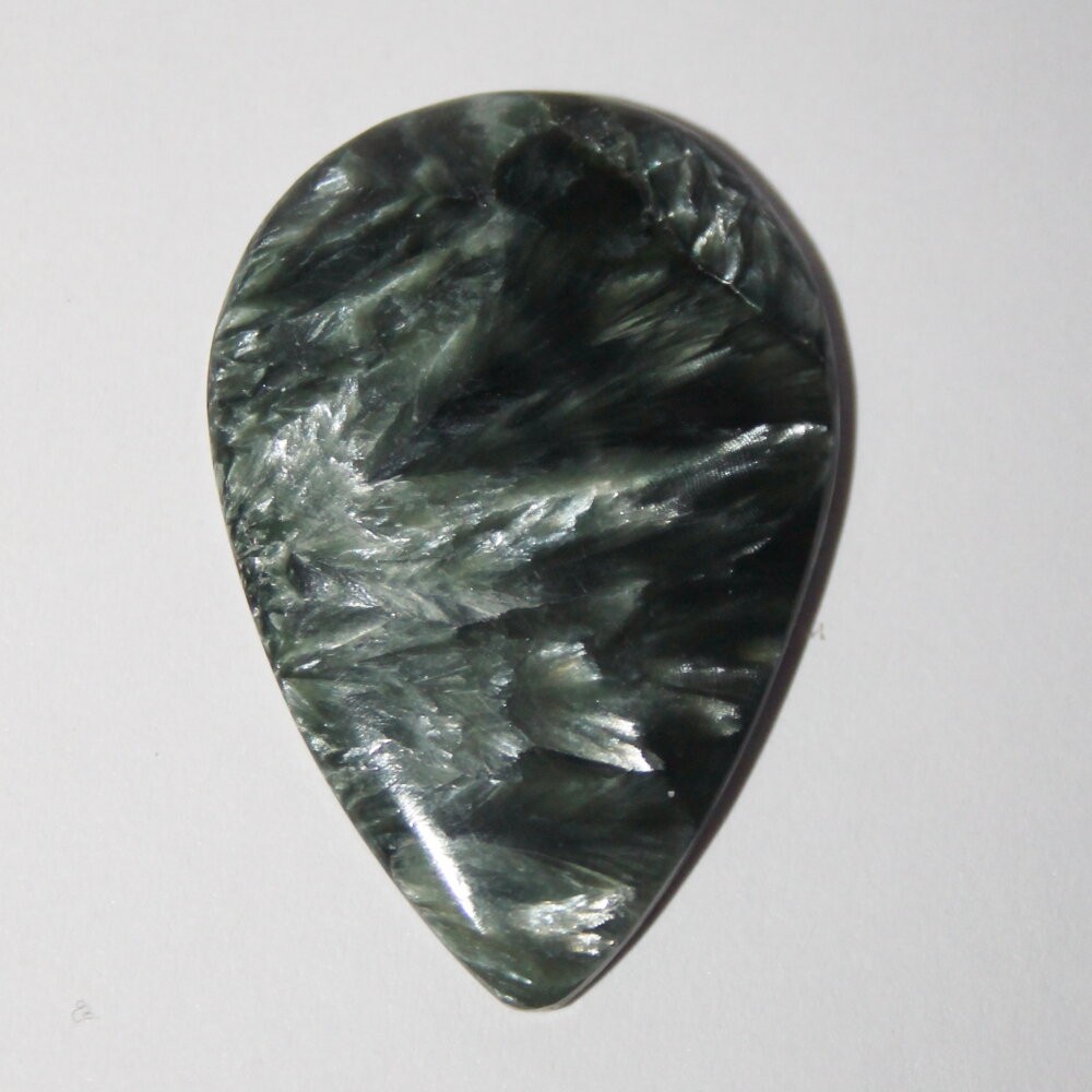 Клинохлор Серафинит кабошон, 34х23х3 мм, Сибирь, "True Stones"