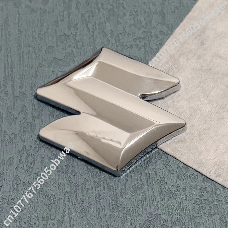 Эмблема SUZUKI Cover Silver 4.5cm