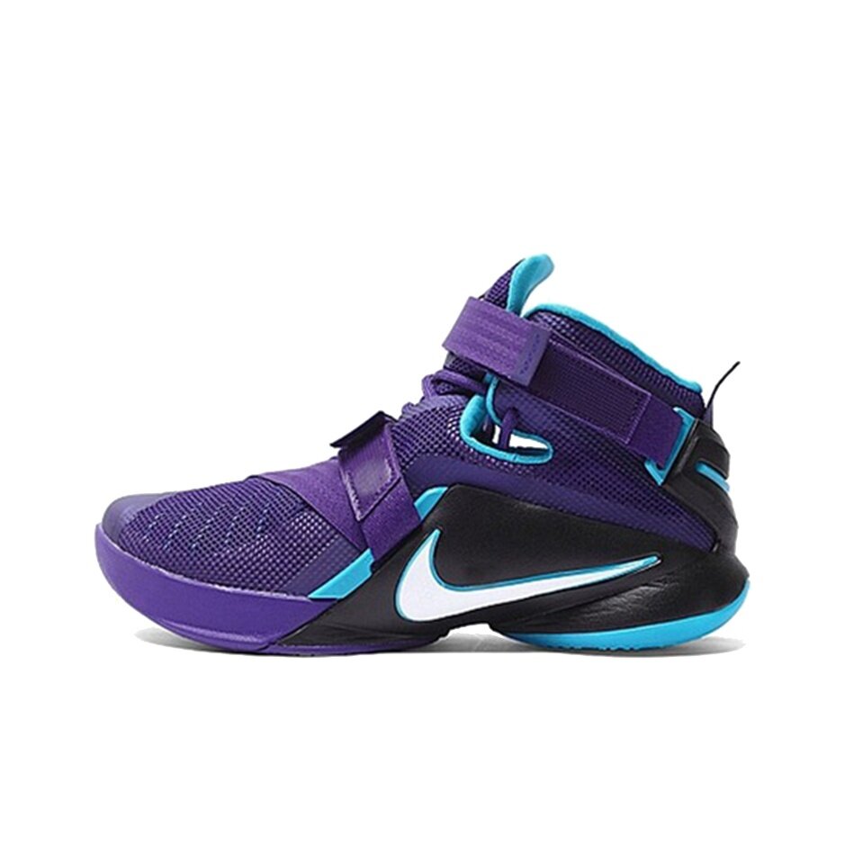 Кроссовки zoom soldier 9