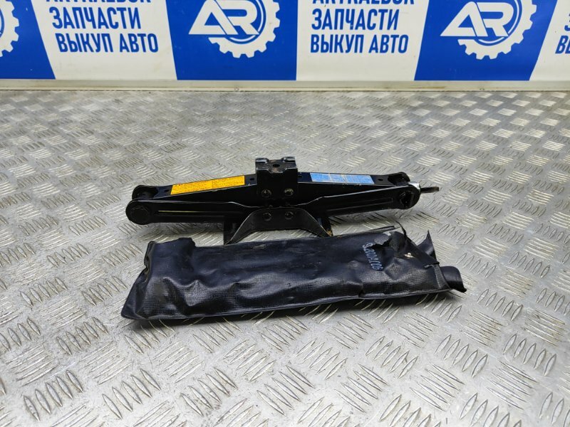 Б/У Домкрат Mitsubishi Lancer 10 CY / Мицубиши Лансер 10 CY 1.5 4A91 109 Л.С 2008