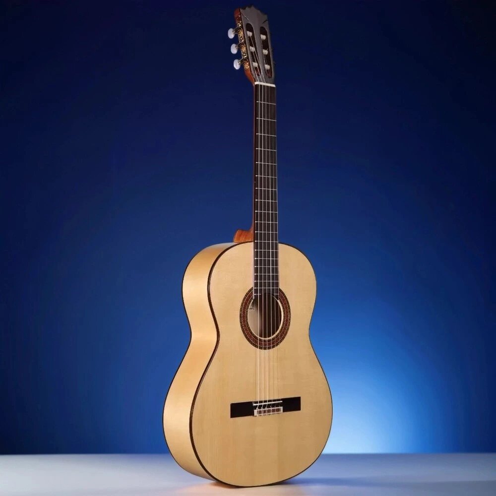 Классическая гитара Altamira N300F+ W-CASE