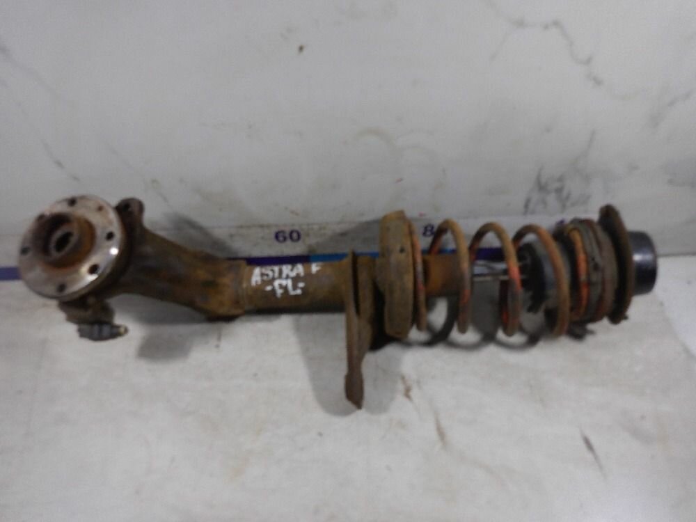 Стойка амортизатора переднего левого Opel Astra F