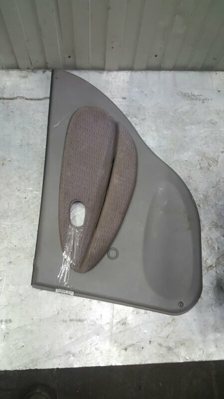 Обшивка двери задняя правая Hyundai Matrix FC G4GB 0K30E6855011