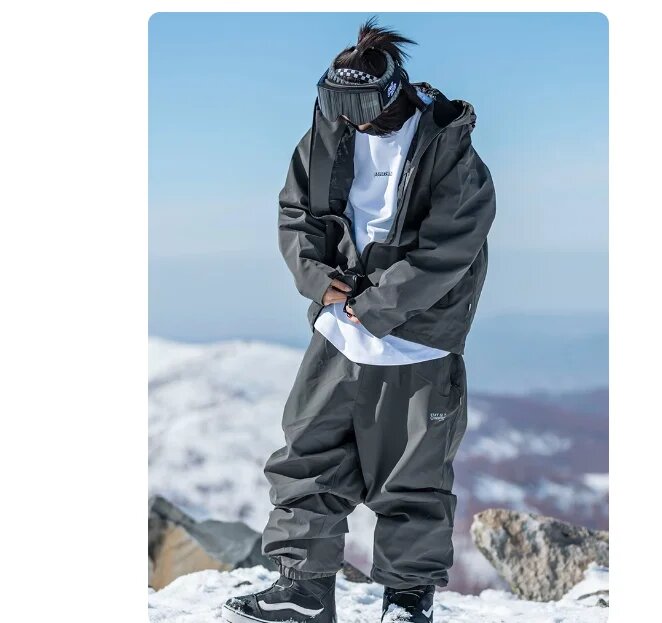 Комплект верхней одежды сноубордический