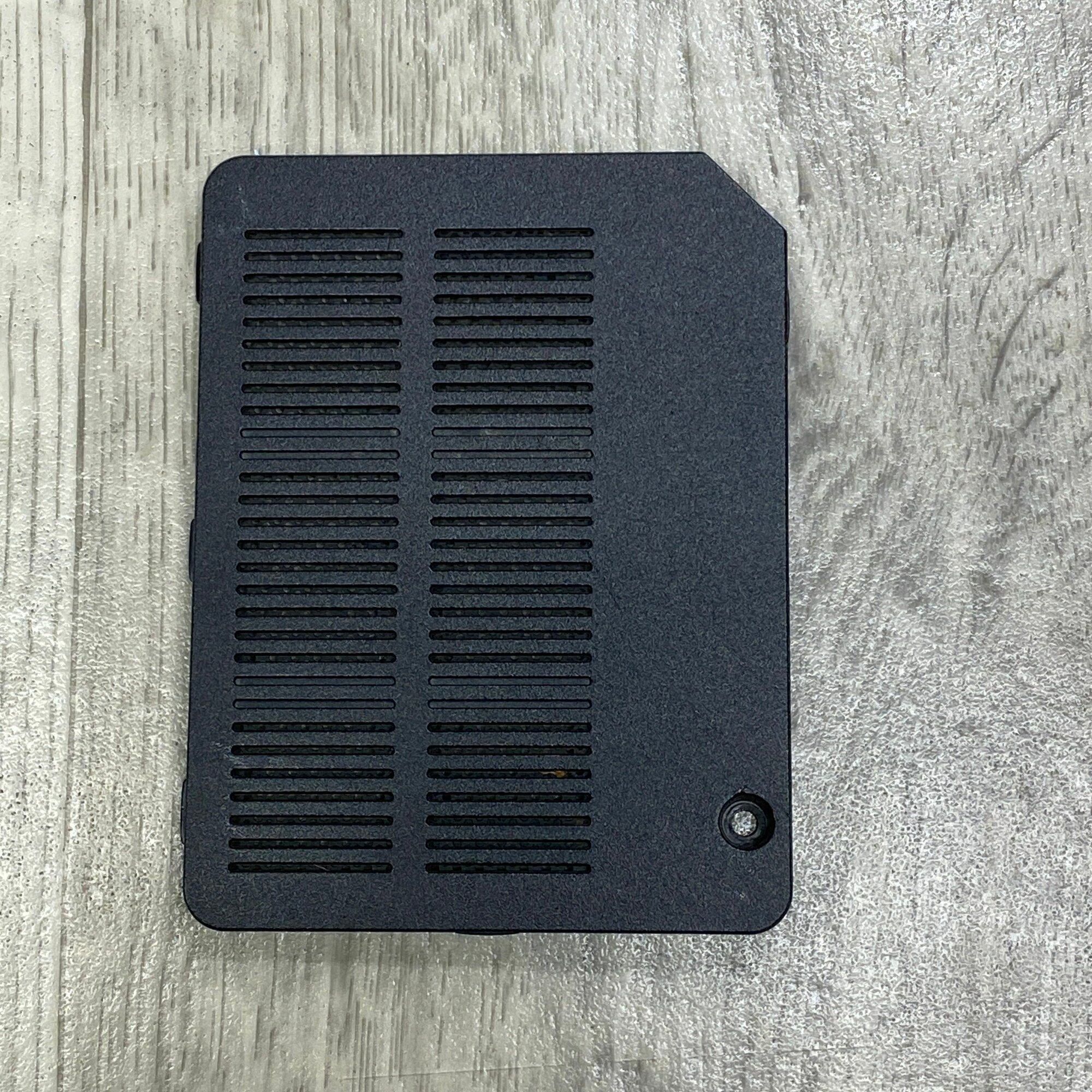 Крышка отсека HDD Acer Aspire 7 A715-71G