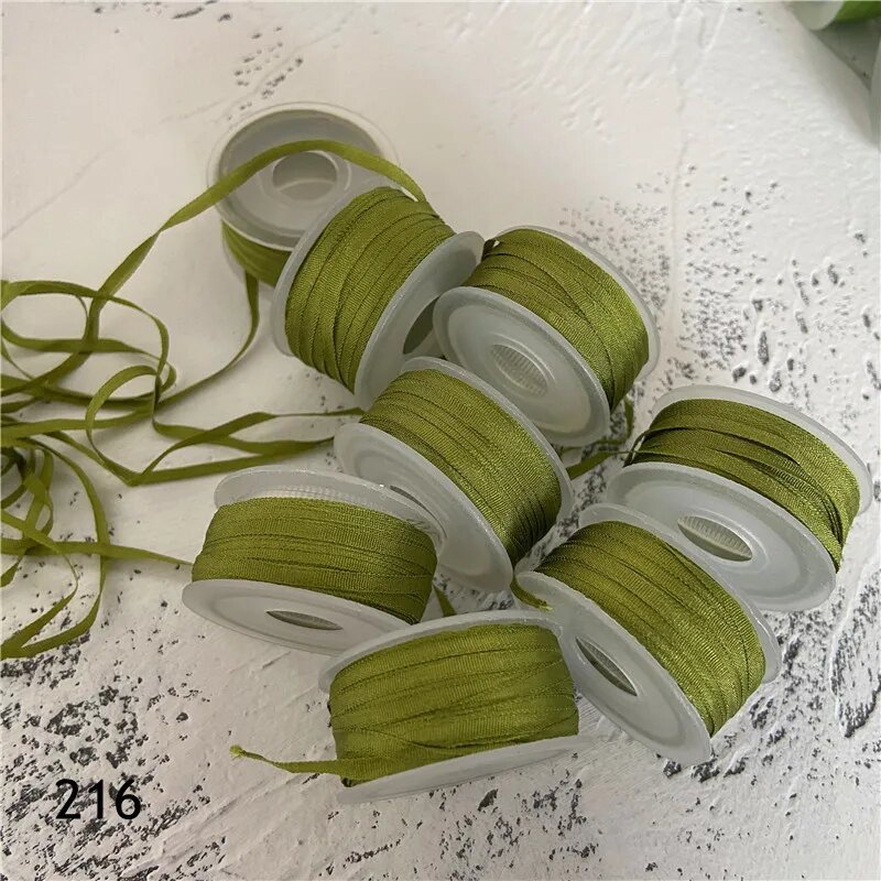 Шелковые ленты hightop ribbon 100% шелк 2-13 мм для рукоделия Зеленый, 216, 7MM 10mts per card