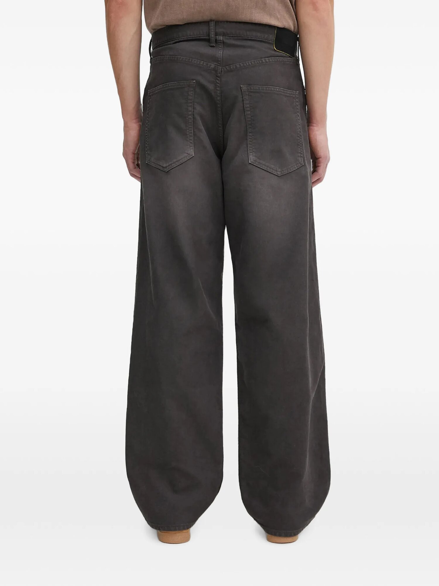Брюки Visvim Straight-leg trousers, размер 52, серый — фото 1
