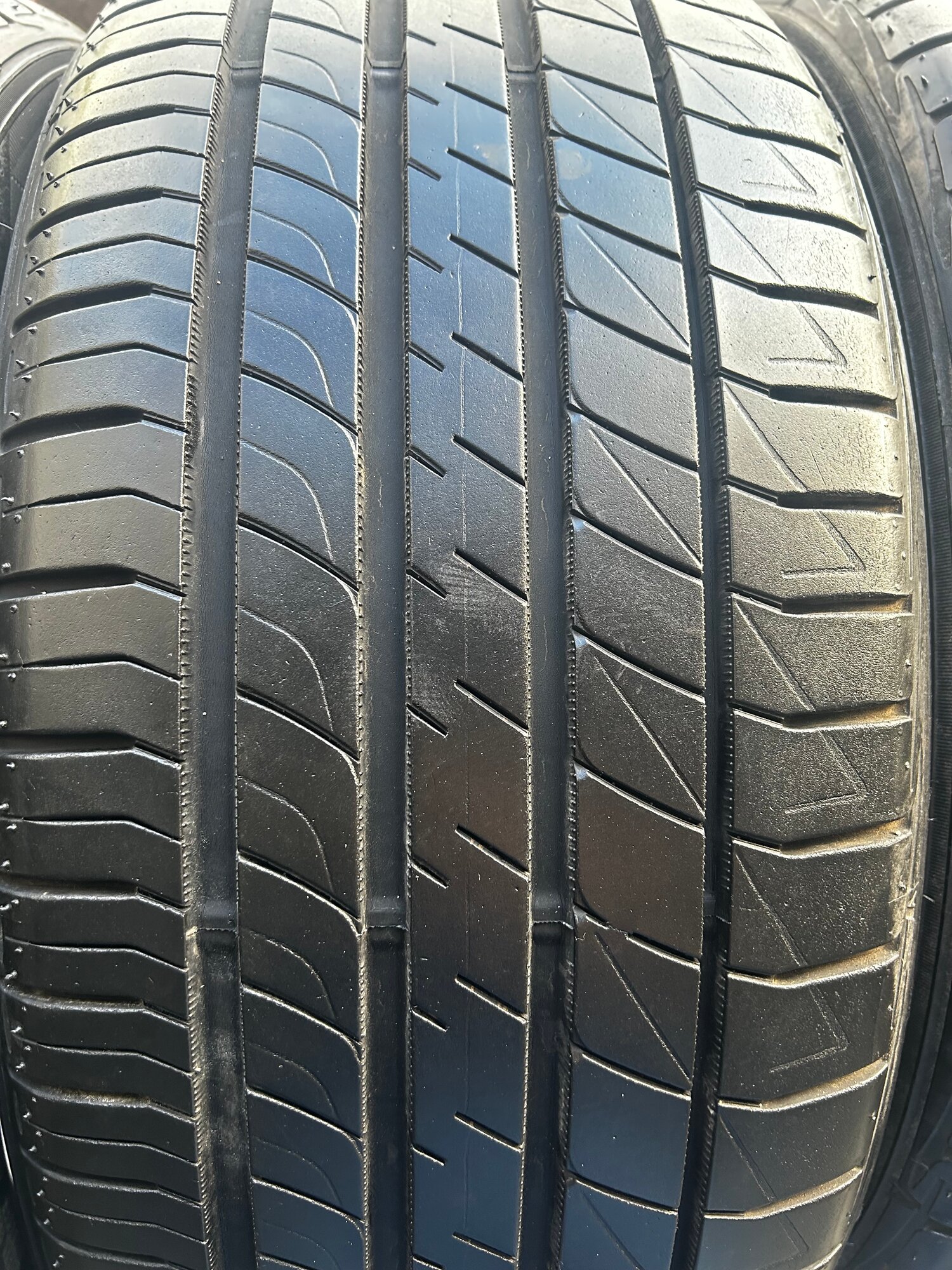 Dunlop SP Sport LM705 245/45 R18 100W