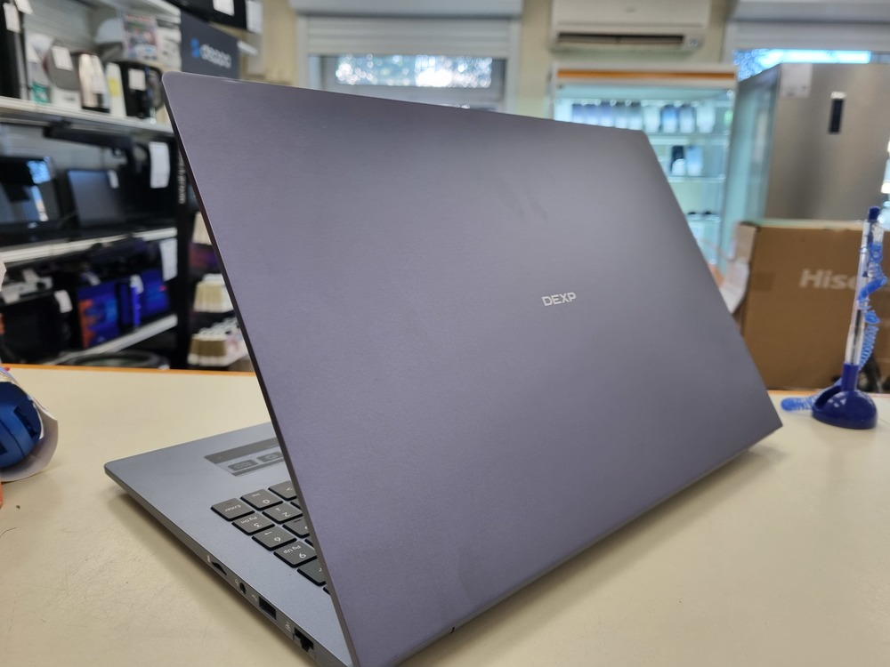 15.6" Ноутбук DEXP Intel Core i3-1215U Б/У