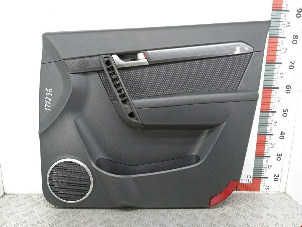 Обшивка (карта) двери передней правой Chevrolet Captiva 1 P96860518 арт. 2254941