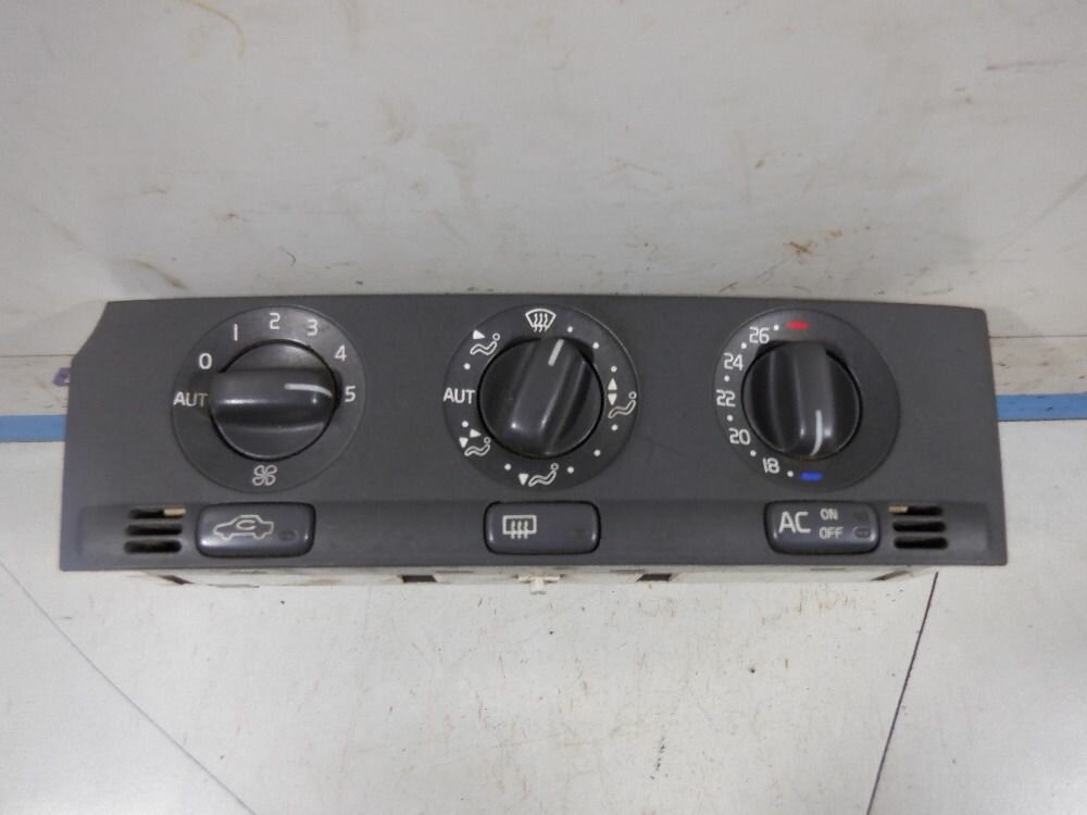 Блок управления отопителем Volvo S40 30806258