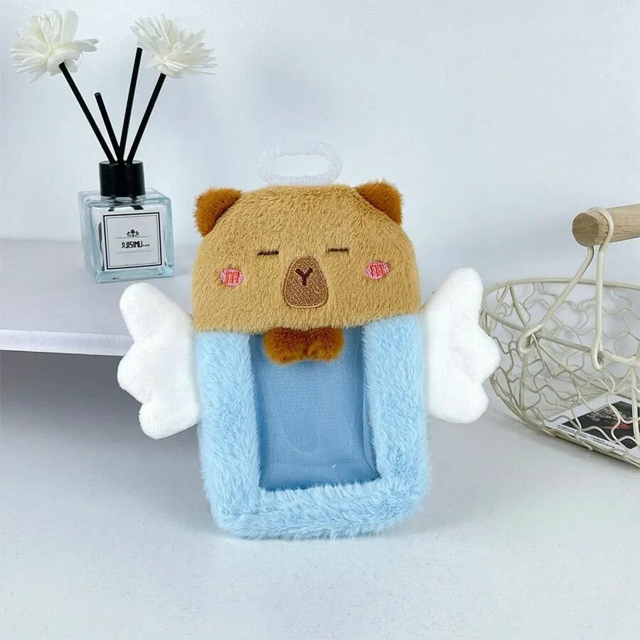 Пушистый бейдж-картхолдер Капибара - Милый аксессуар для документов