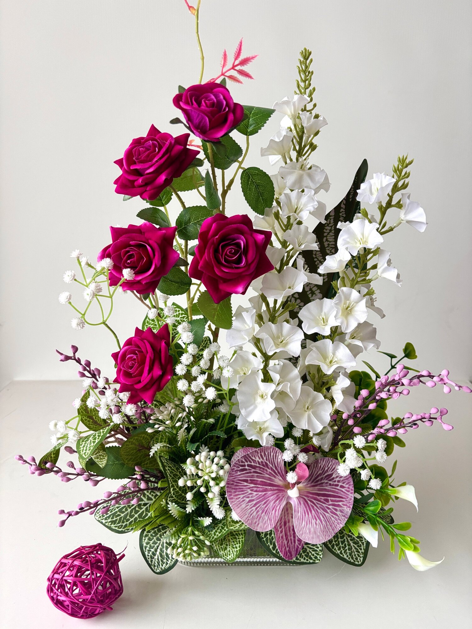 Искусственные цветы на стол- Роза, орхидея, дельфиниум в кашпо от ФлораВи