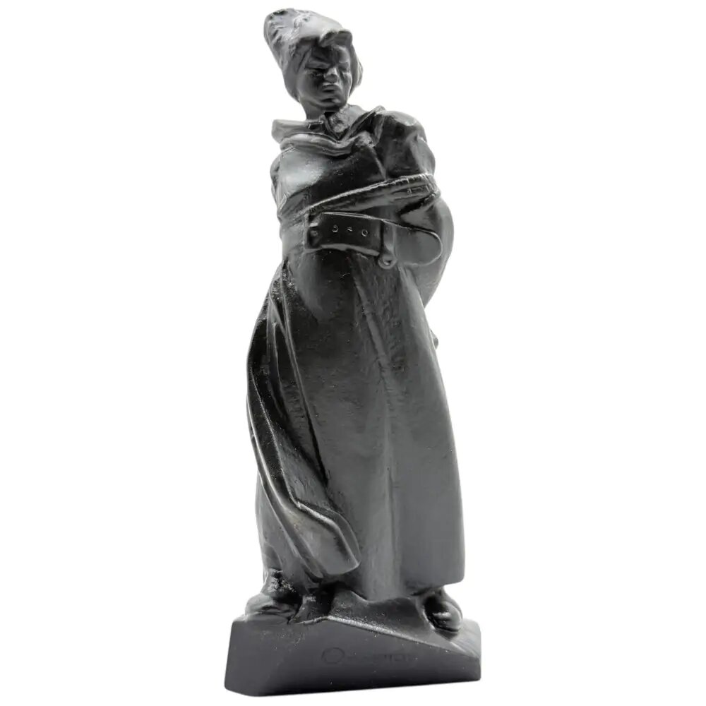 Чугунная статуэтка "Памятник Орлёнок" (м/р) 1980-1990 гг. Автор Л. Н. Головницкий, Касли, СССР