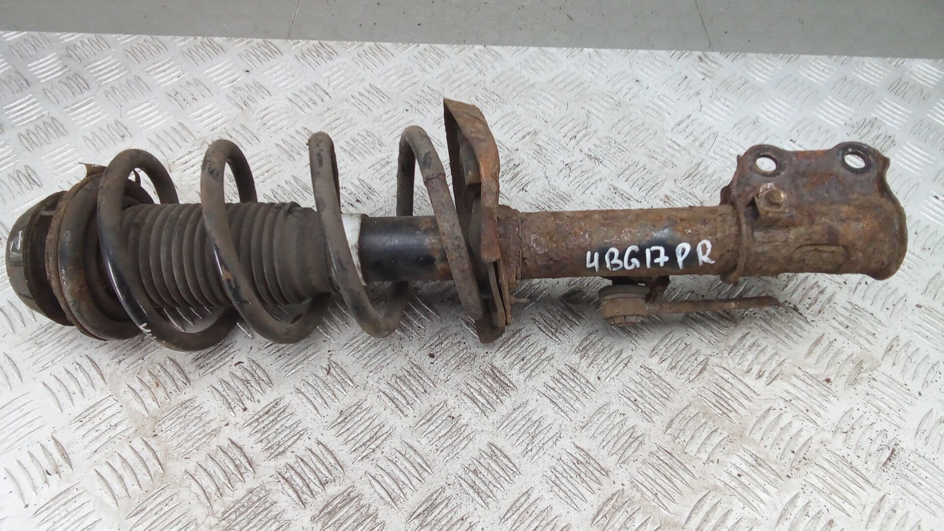 Стойка передняя правая KIA SOUL 1, Номер 546602K500, 546302K000, 546112K000