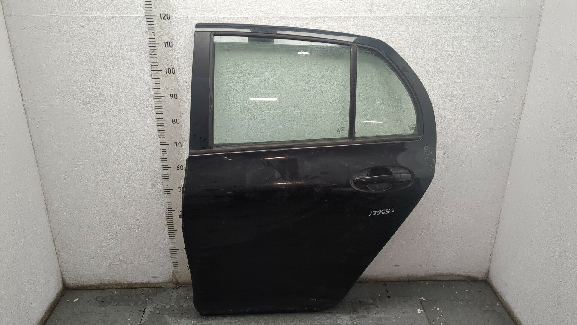 Дверь боковая (легковая) левая задняя Toyota Yaris Б/У