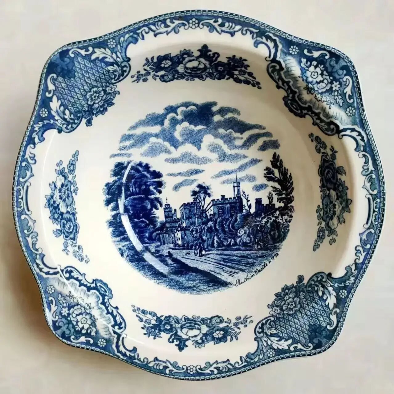 Керамическая тарелка для завтрака Blue Castle 8-inch bowl