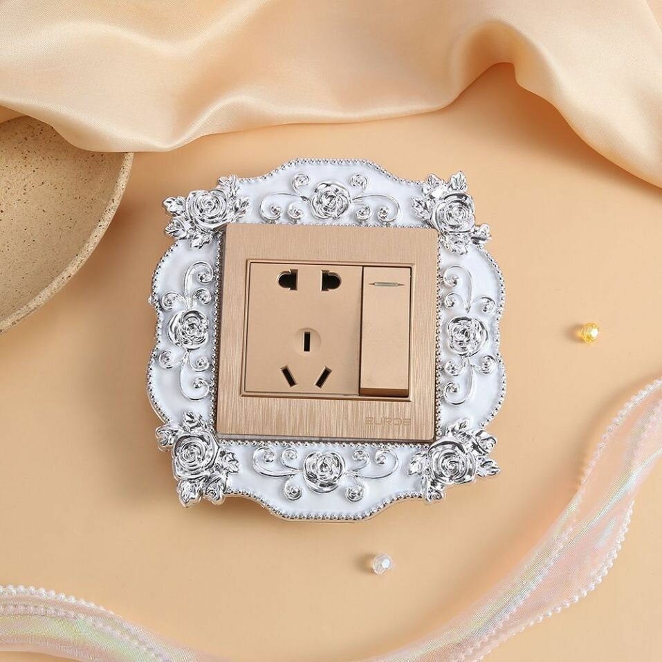 Декоративная наклейка - Рамка на розетку и выключатель