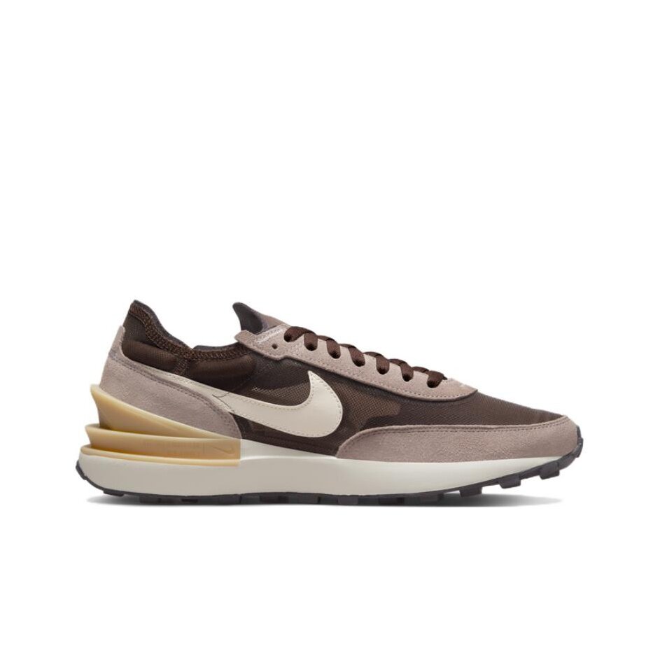Кроссовки NIKE Waffle One, размер EU 41 стопа (26CM), коричневый — фото 1