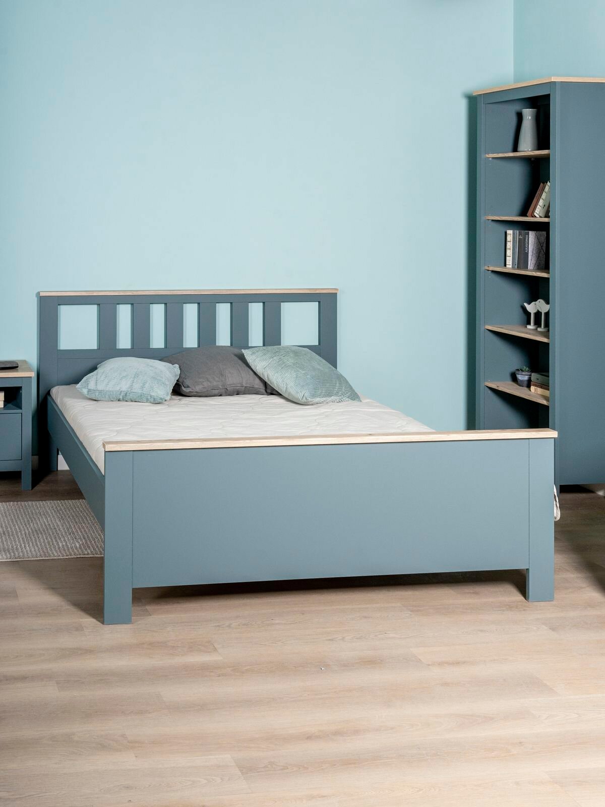 Кровать двуспальная Сага, 160х200 см, темно-бирюзовая/ясень, ГУД лакк