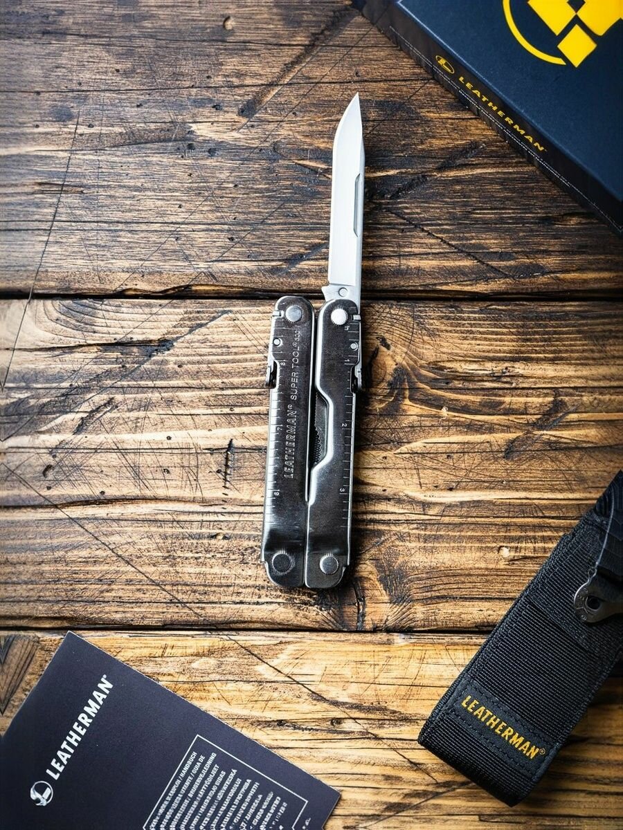 Мультитул Leatherman Super tool 300 Stainless 831148, 19 инструментов, серебристый — фото 1
