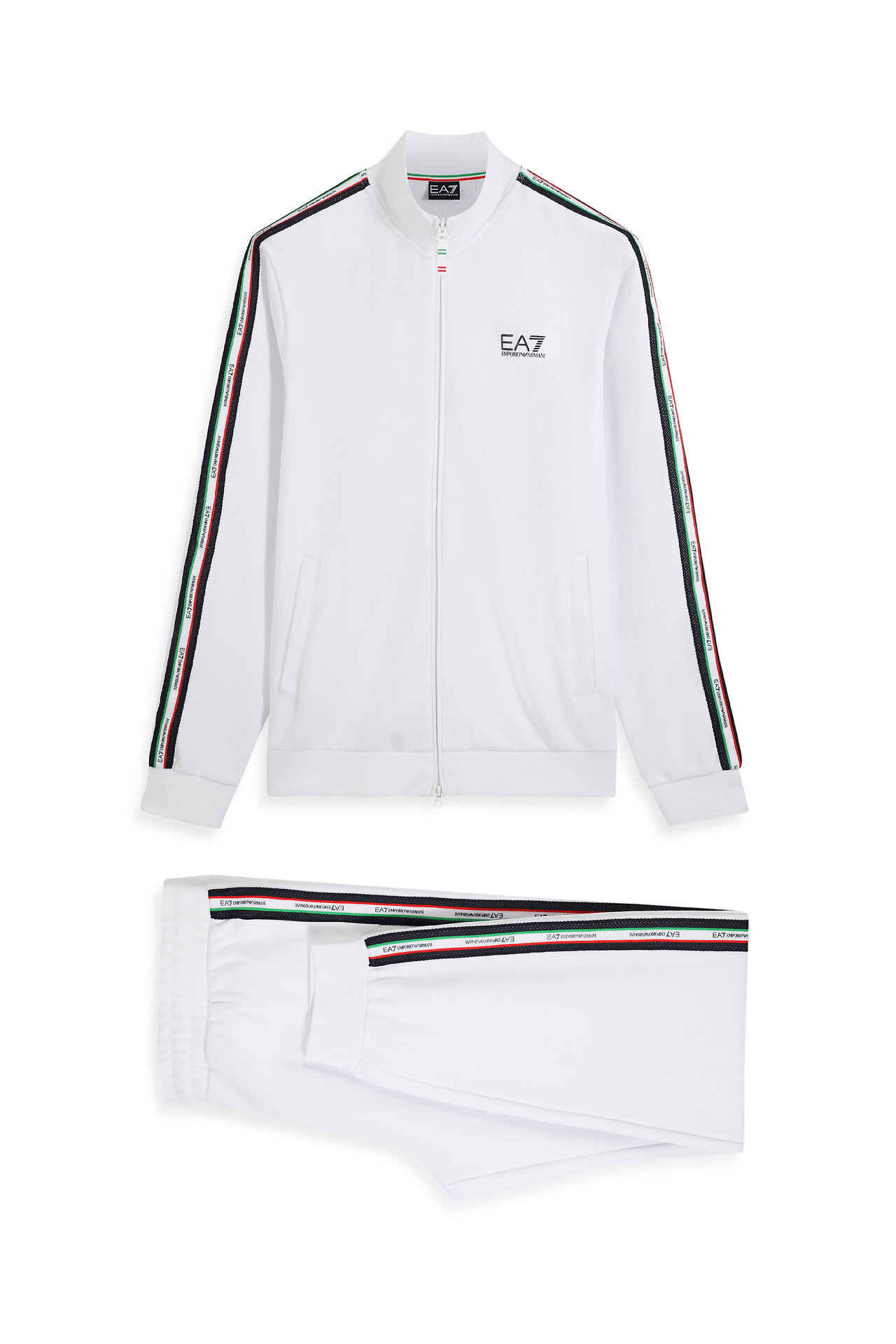 Костюм спортивный