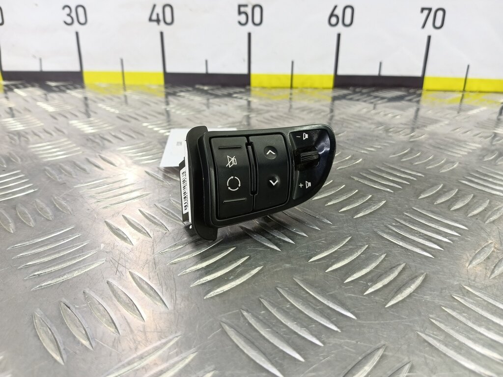 Блок кнопок Б/У для Kia Ceed ED рестайлинг (2010—2012) 967201H000EQ