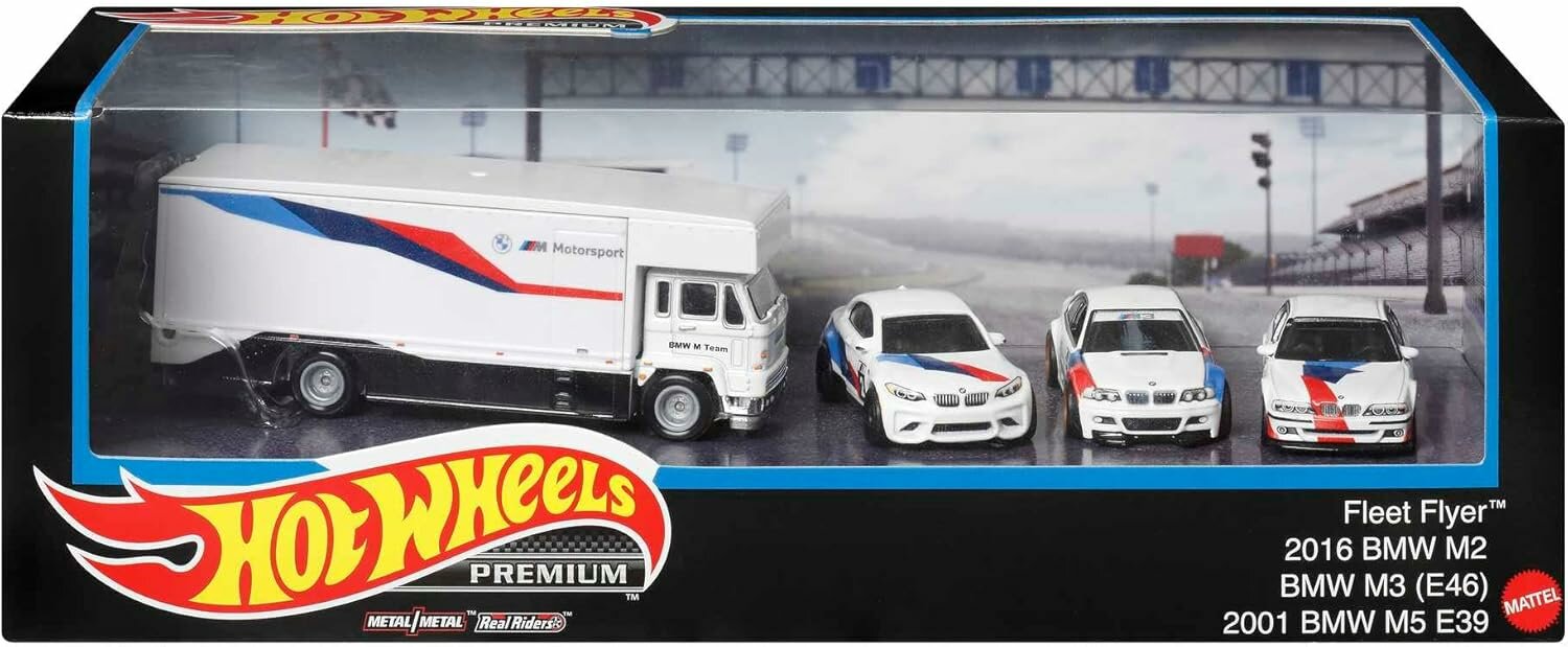 Hot Wheels Premium Collector Set of 4 vehicles in diorama-style packaging (коллекция BMW M Series) - подарочный набор