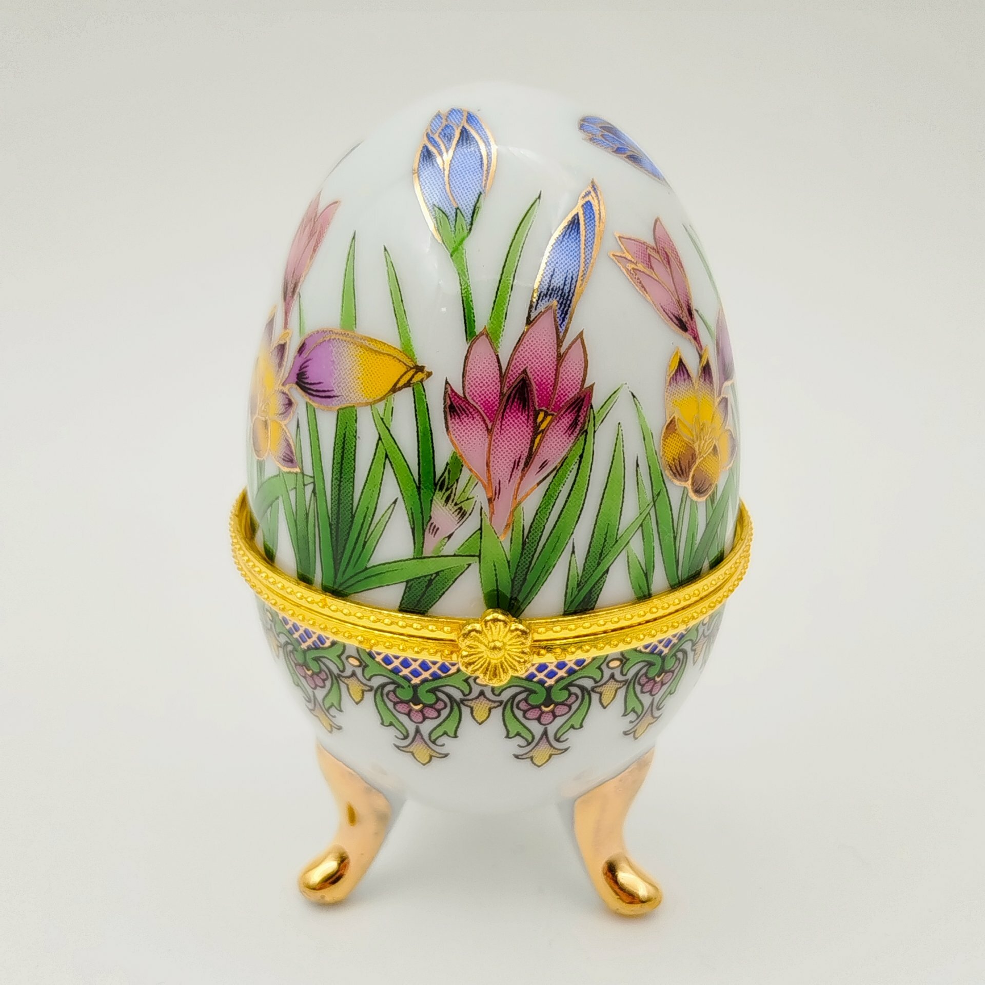 Шкатулка в форме яйца, украшенная изображением цветов, фарфор, деколь