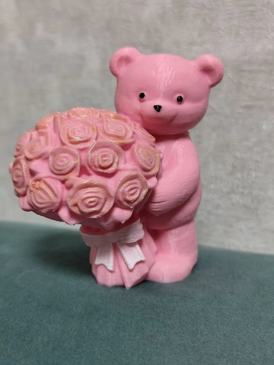 Подарок девушке "Мишка с букетом" 3D фигурка