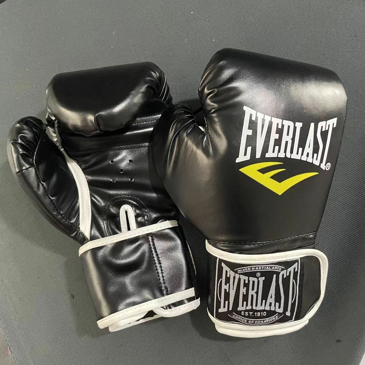 Everlast Боксерские перчатки, размер: 10