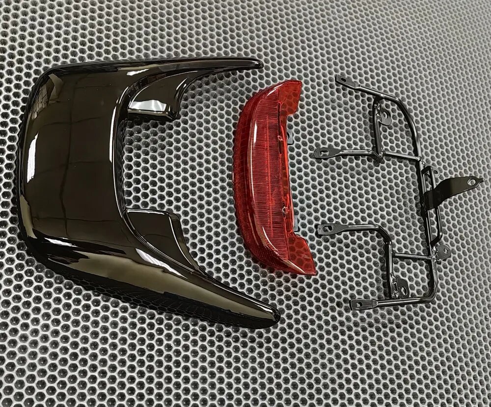 Спойлер для скутера Honda Dio (Хонда Дио) AF-27, AF-28 в сборе со светодиодным стопом