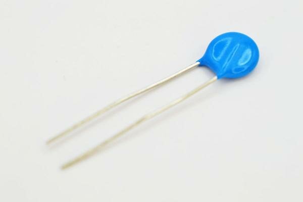 Варистор VDR VDR-07D680K THT 135V 3.6J 740pF@1kHz 56V 40V 61V~75V, 1шт