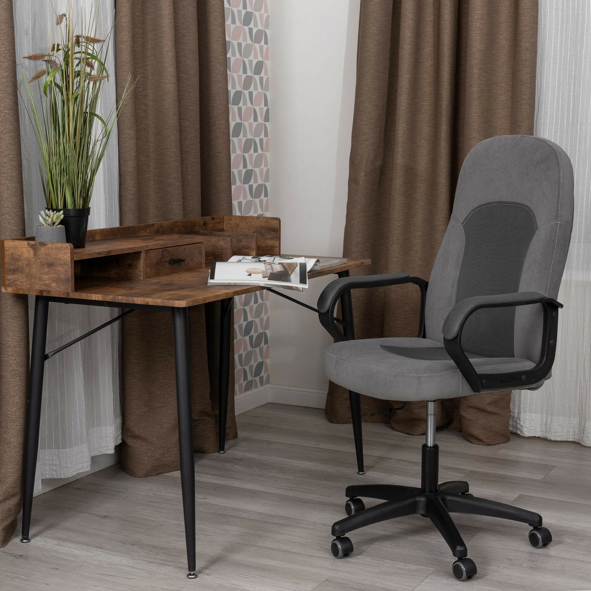 Кресло компьютерное офисное TetChair PARMA, с подлокотниками, велюр/ткань, серый