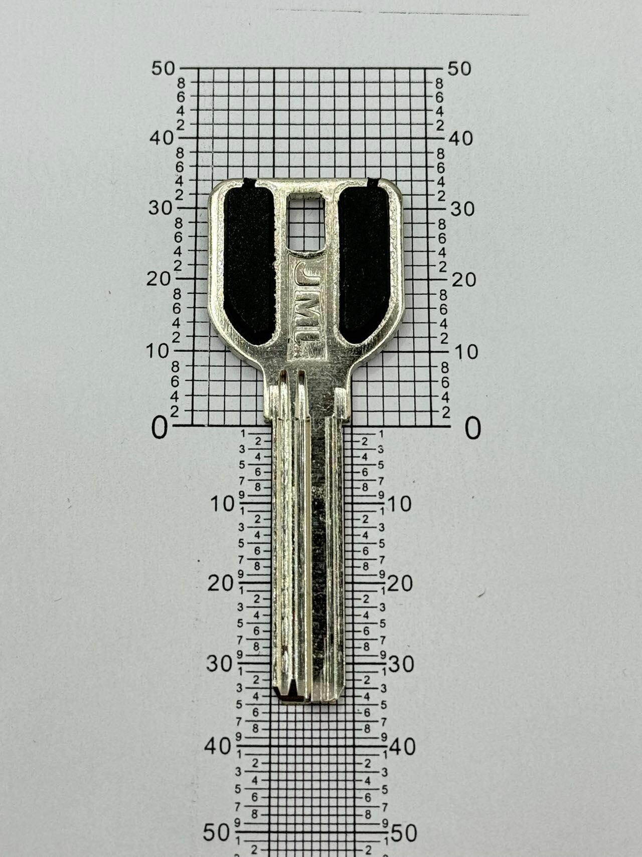 Вертикальный ключ MCM 3паза (35mm) с пластиковыми вставками, (10шт