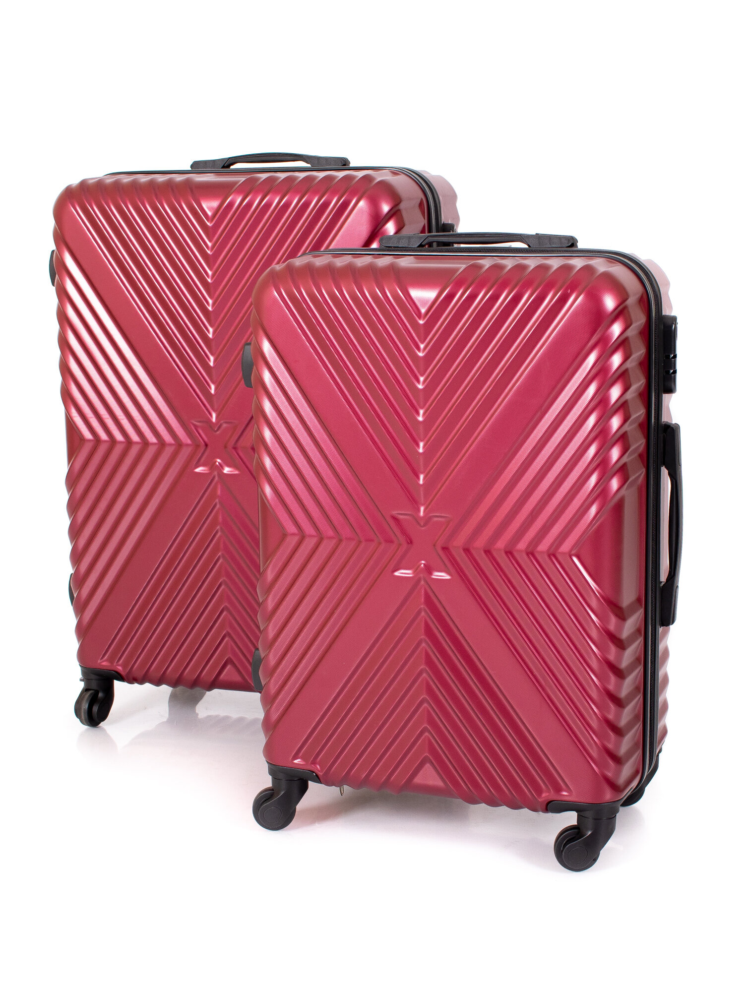 Комплект чемоданов 