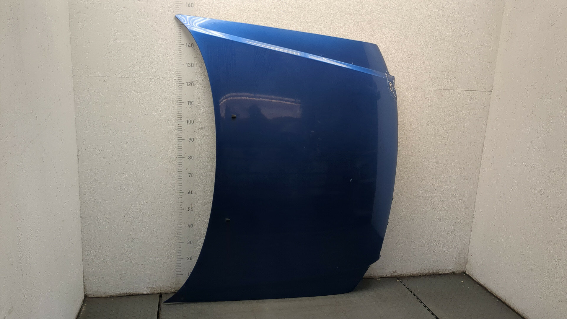 Капот Ford Explorer Б/У