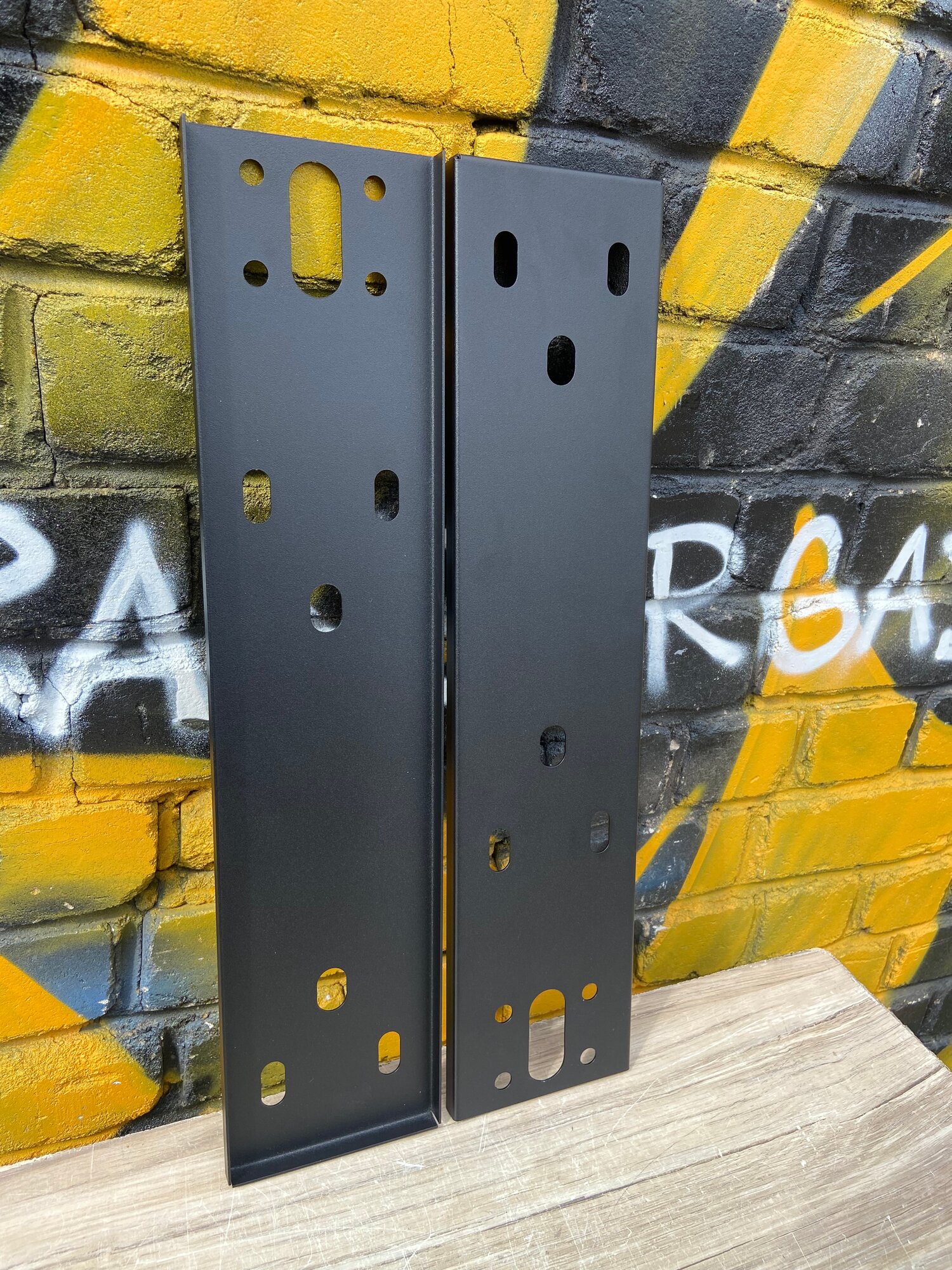 Комплект корпусов заднего фонаря, металлические, узкие, для автомобилей ГАЗель