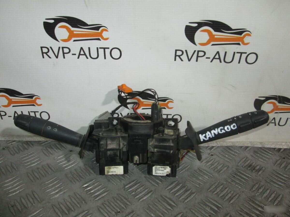Переключатель подрулевой Renault Kangoo 1997-2003