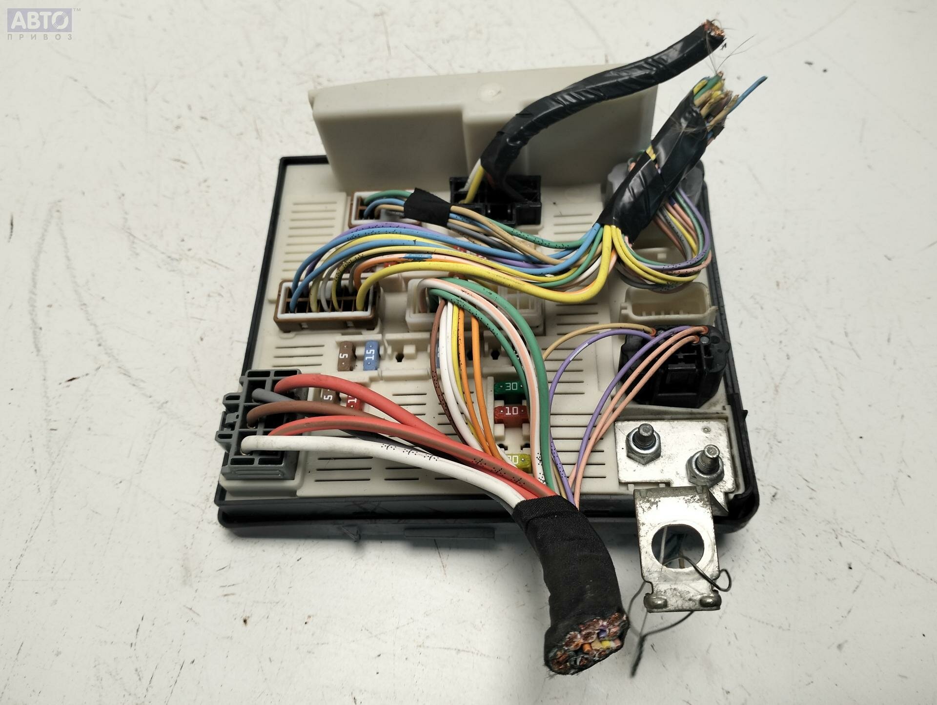 Блок предохранителей Renault Scenic 2 (2003-2009)