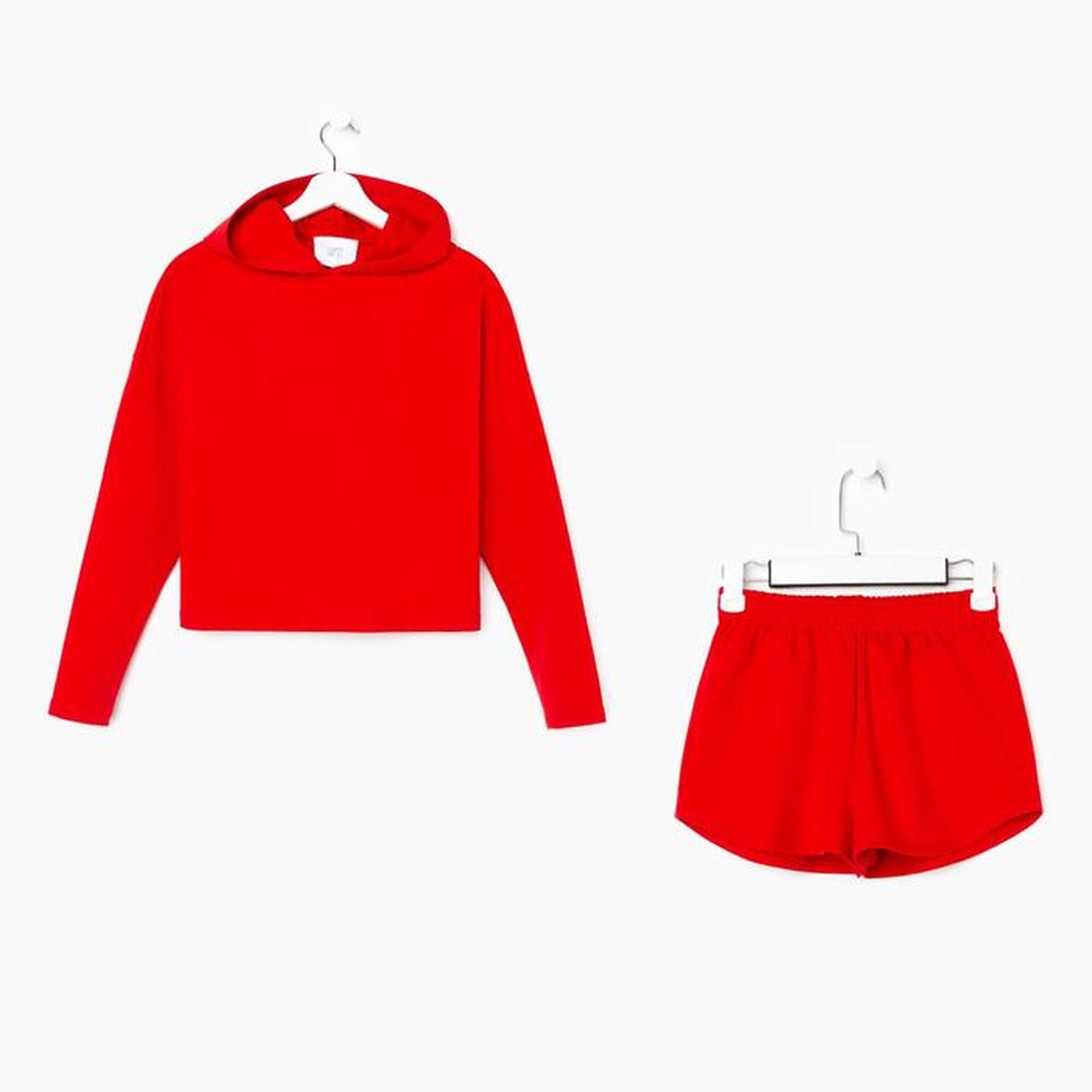 Костюм спортивный