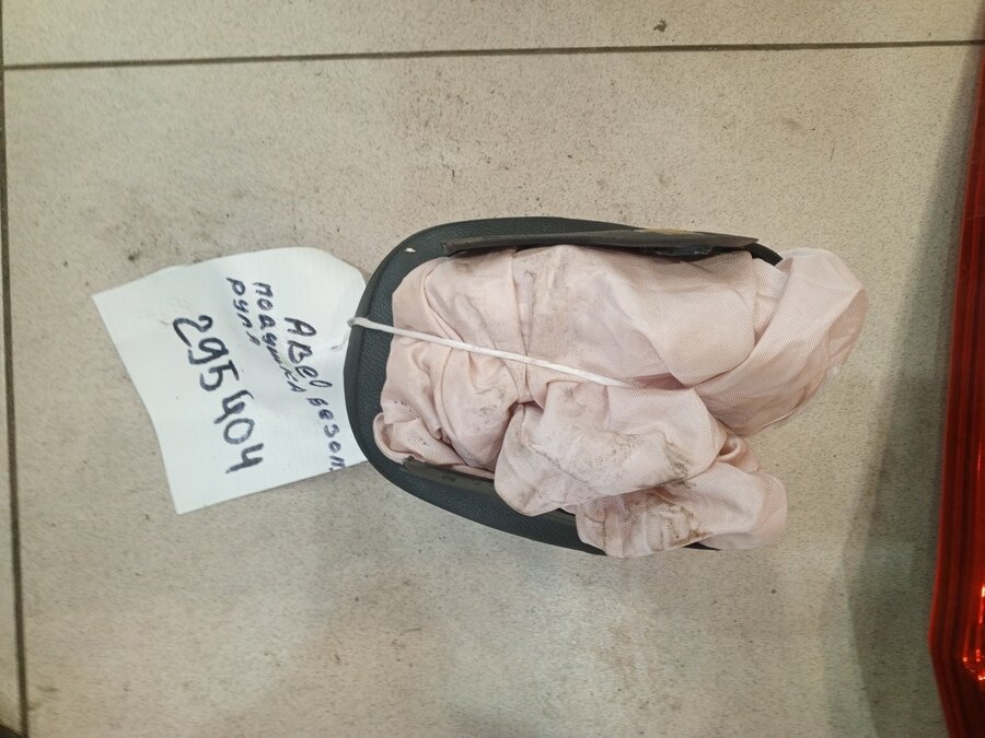 Подушка безопасности в рулевое колесо от Chevrolet Aveo T300 2011-2015