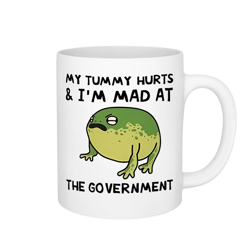Кружка «Забавная лягушка» объёмом 350 мл с дизайном «У меня болит живот, и я злюсь на правительство», керамическая кофейная чашка