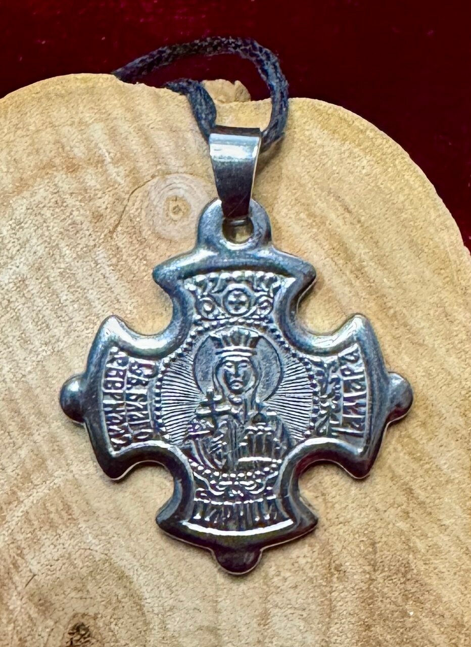 Святая Тамара Царица Нательная икона в форме креста с серебрением