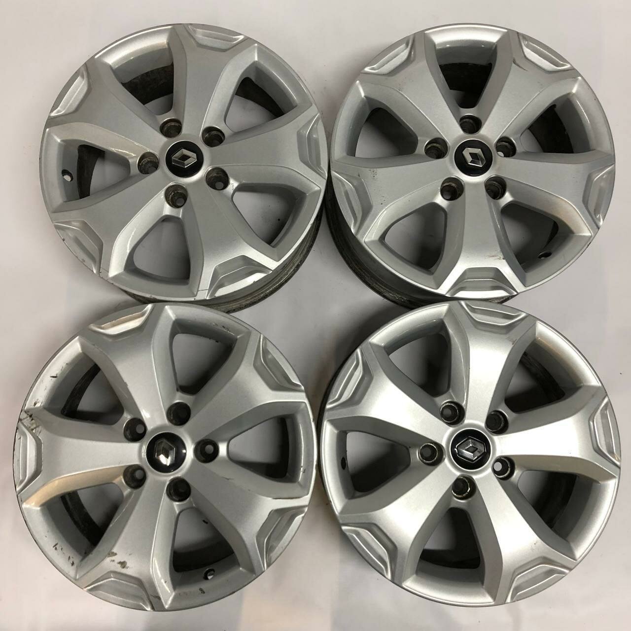 Колесные диски Renault 16x6.5 PCD 5x114.3 D66.1 ET50 (оригинал)
