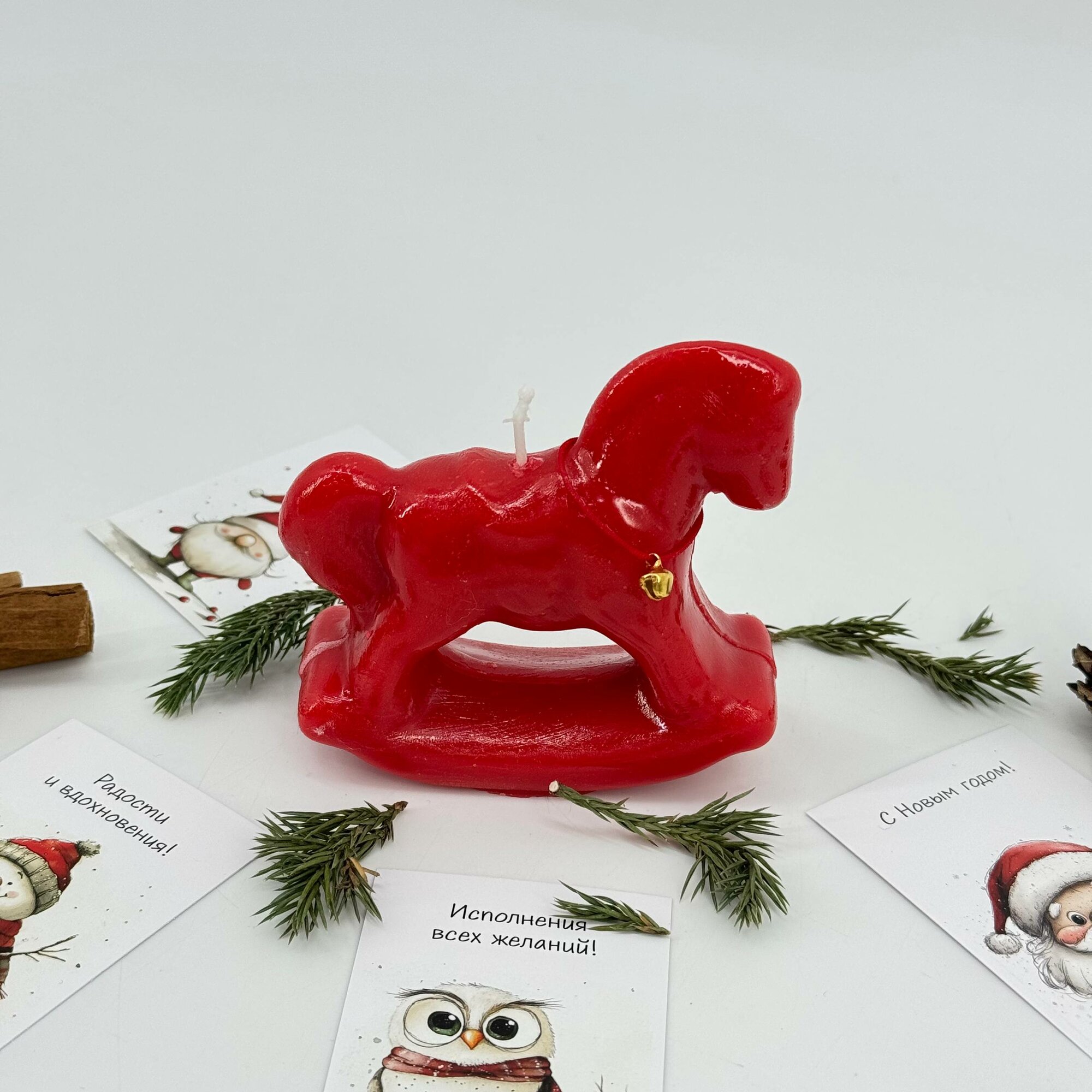 Свеча фигурная ручной работы лошадка-качалка. Символ 2026 года