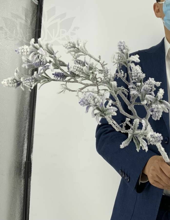 Искусственные цветы для декораторов фитостен флористический ветка заснеженная с синим цветком 82см